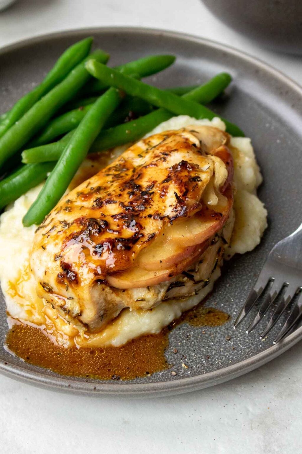 Apple and Brie Stuffed Chicken - Stephanie Kay Nutrition
